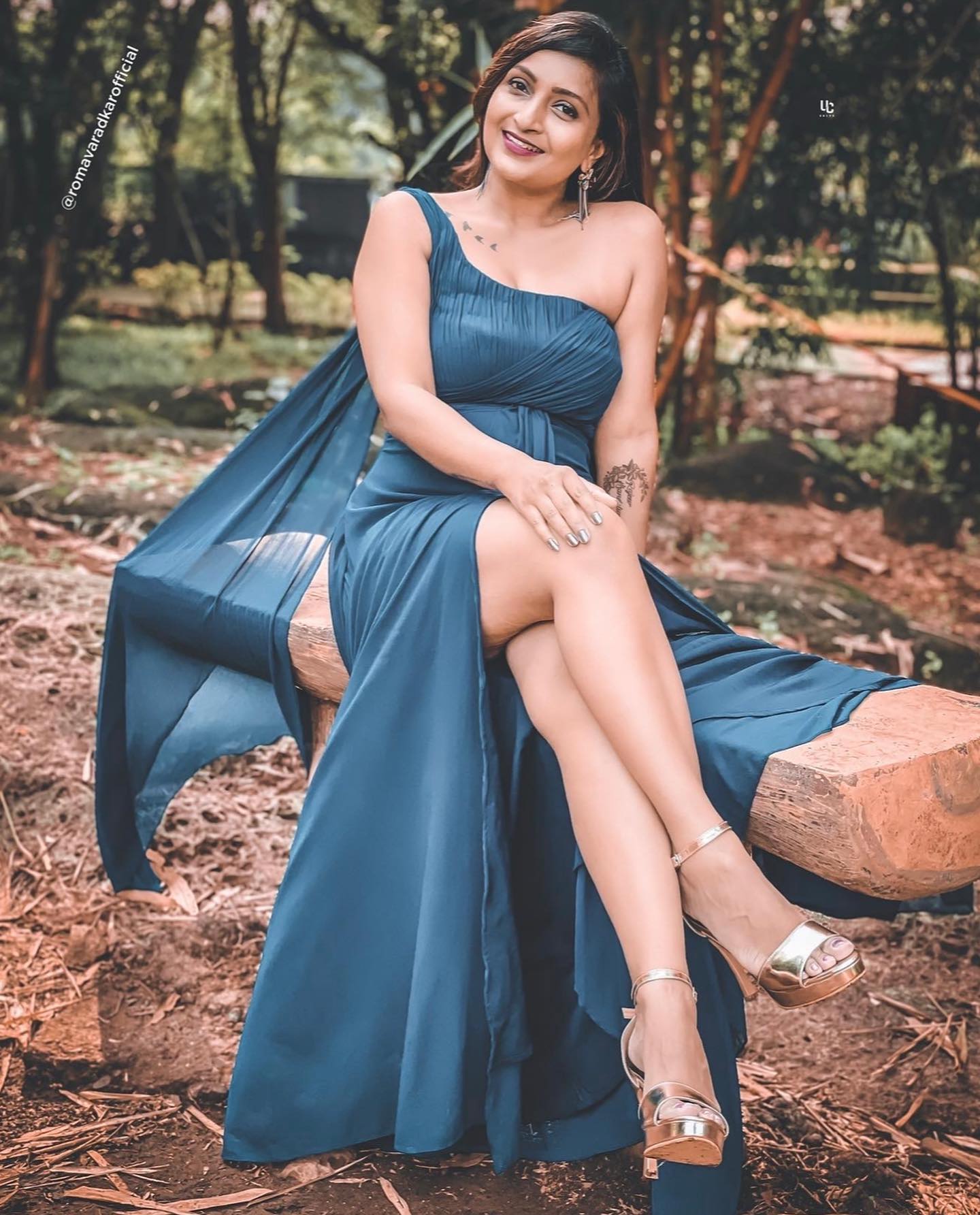Roma varadkar chubby cleavage & thunder thighs exposed - glamsundari.in
