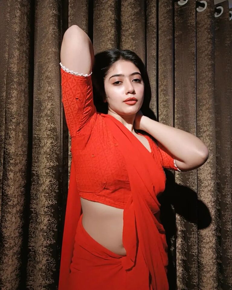 Ankhi Saha Chubby Navel Exposed In Saree.. - glamsundari.in