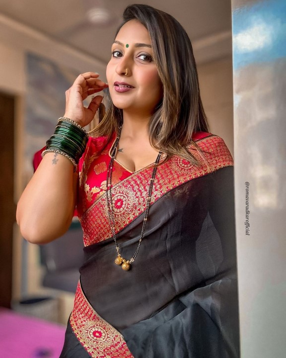 Roma varadkar curvy navel exposed in semi transparent saree ...